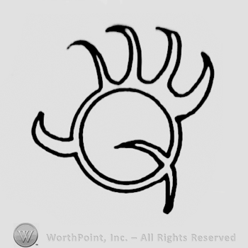 Mark with The letter "Q" and a bear paw. | #117805