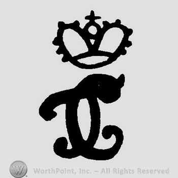 Mark with A crown above an interlocking double C | #157570