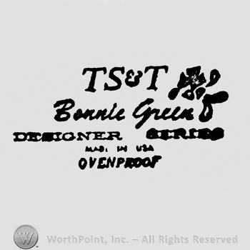 Mark with curved capital letters TAYLOR SMITH | #15985