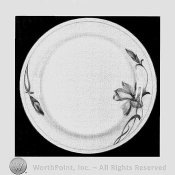 Mark with Dinnerware pattern : Iris on Grey. | #331434