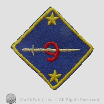 Mark with WWI Army Patch : 9th Division Patch. | #360375