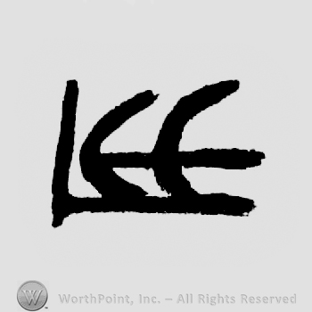 Mark with The word "LEE". | #36330