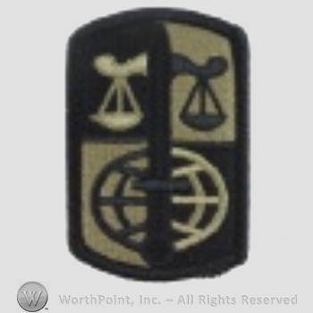 Mark with US Army Shoulder Sleeve Insignia: Legal | #377178