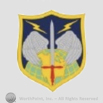 Mark with US Army Shoulder Sleeve Insignia: USAE | #377405