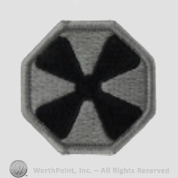 Mark with US Army Shoulder Sleeve Insignia: 8th | #377512