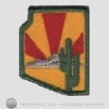 Mark with A shield, a mountain range and a | #377544