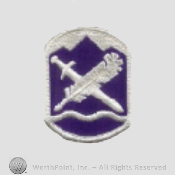 Mark with US Army Shoulder Sleeve Insignia: 365th | #377781