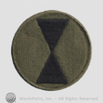 Mark with US Army Shoulder Sleeve Insignia: 7th | #378048