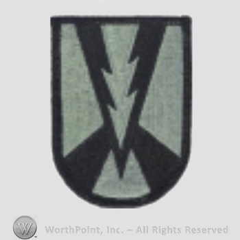 Mark with US Army Shoulder Sleeve Insignia: 165th | #378195