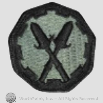 Mark with US Army Shoulder Sleeve Insignia: 290th | #378486