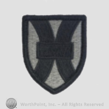 Mark with A shield and a millrind. | #379135