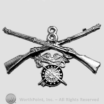Mark with Insignia consisted of crossed rifles, | #394147