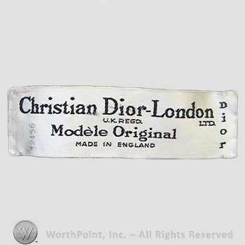 Mark with Clothing label : Christian Dior. | #402933