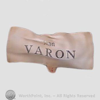 Mark with Clothing label : Jean Varon. | #432112