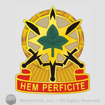 Mark with Heraldry: Green leaf within a yellow | #450578