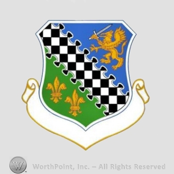 Mark with Heraldry: Blue-Green shield divided by | #459557