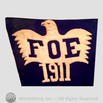 Mark with An eagle sign the letters"FOE" and the | #580457