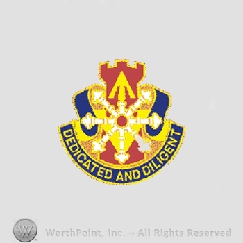 Mark with A tower, a pheon, an escarbuncle and | #648096