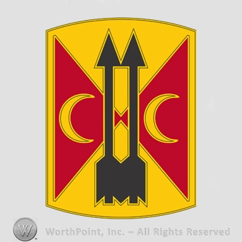 Mark with A rectangle arched at top and bottom, | #649284