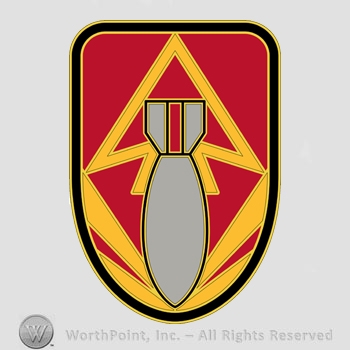 Mark with A device, an arrowhead and a stylized | #657690