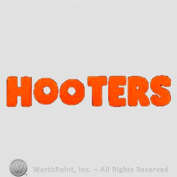 Mark with The text "HOOTERS". | #671306