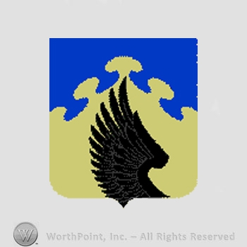 Mark with A shield, a chevron and a wing. | #680786