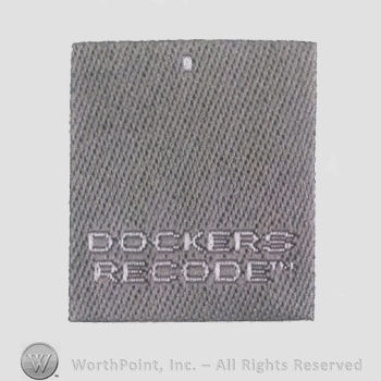 Mark with Closing label: the text ''DOCKERS | #700430