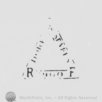 Mark with double triangle design with RF | #75994