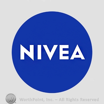 Mark with The text "NIVEA" on a round creme box. | #773697