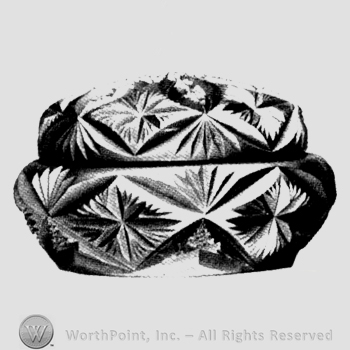 Mark with Cut Glass Pattern: Crete; puff box. | #777397