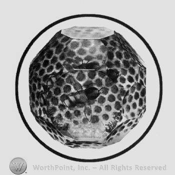 Mark with Glass Pattern: HONEY BEE; paperweight. | #810901