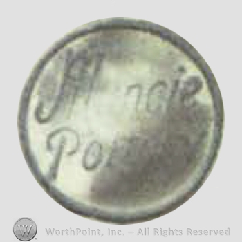 Mark with The text "Muncie Pottery" and a round | #818873