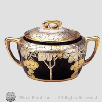 Mark with China Pattern: Gold grapes on silver, | #869444