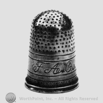 Mark with Silver Thimble: Small engraved design | #886318