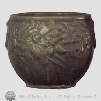 Mark with McCoy pottery pattern: Acorns; | #927161