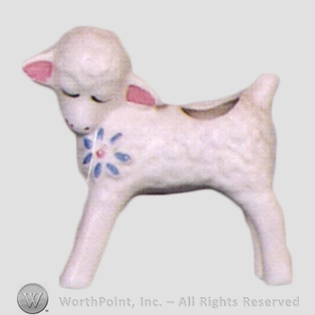 Mark with McCoy pottery pattern: Lamb; planter. | #927495