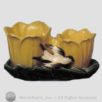 Mark with McCoy pottery pattern: Double cache #8; | #927515
