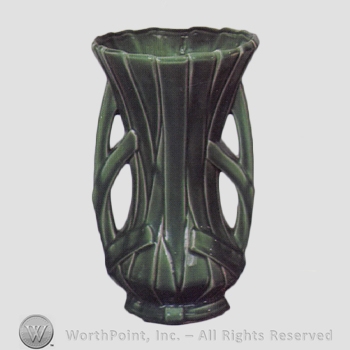 Mark with McCoy pottery pattern: #4; vase. | #927881