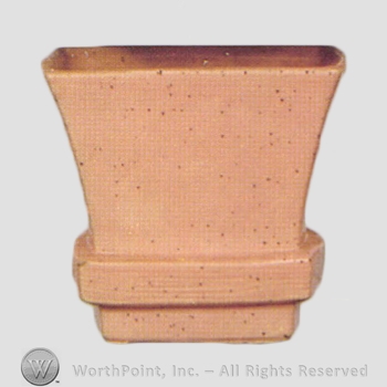 Mark with McCoy pottery pattern: #7; pilow vase. | #928078