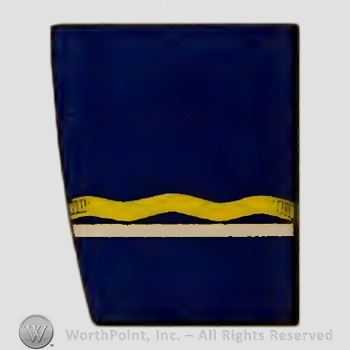 Mark with A cuff, a wavy stripe and a stripe. | #928517
