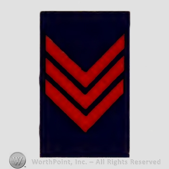 Mark with Three chevron stripes. | #928556