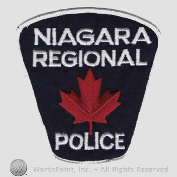 Mark with The text "NIAGARA REGIONAL POLICE" and | #941615