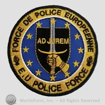 Mark with The text "AD JUREM, FORCE DE POLICE | #941977