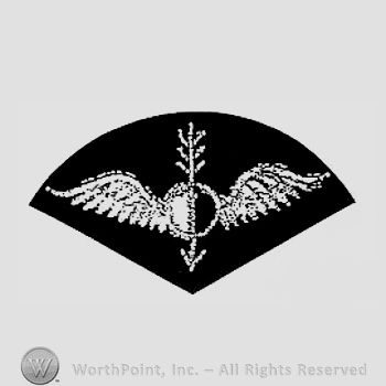 Mark with A circle, two wings and an arrow. | #958364