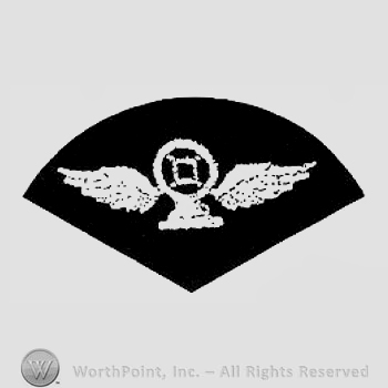 Mark with A circle, two wings and a square. | #958365